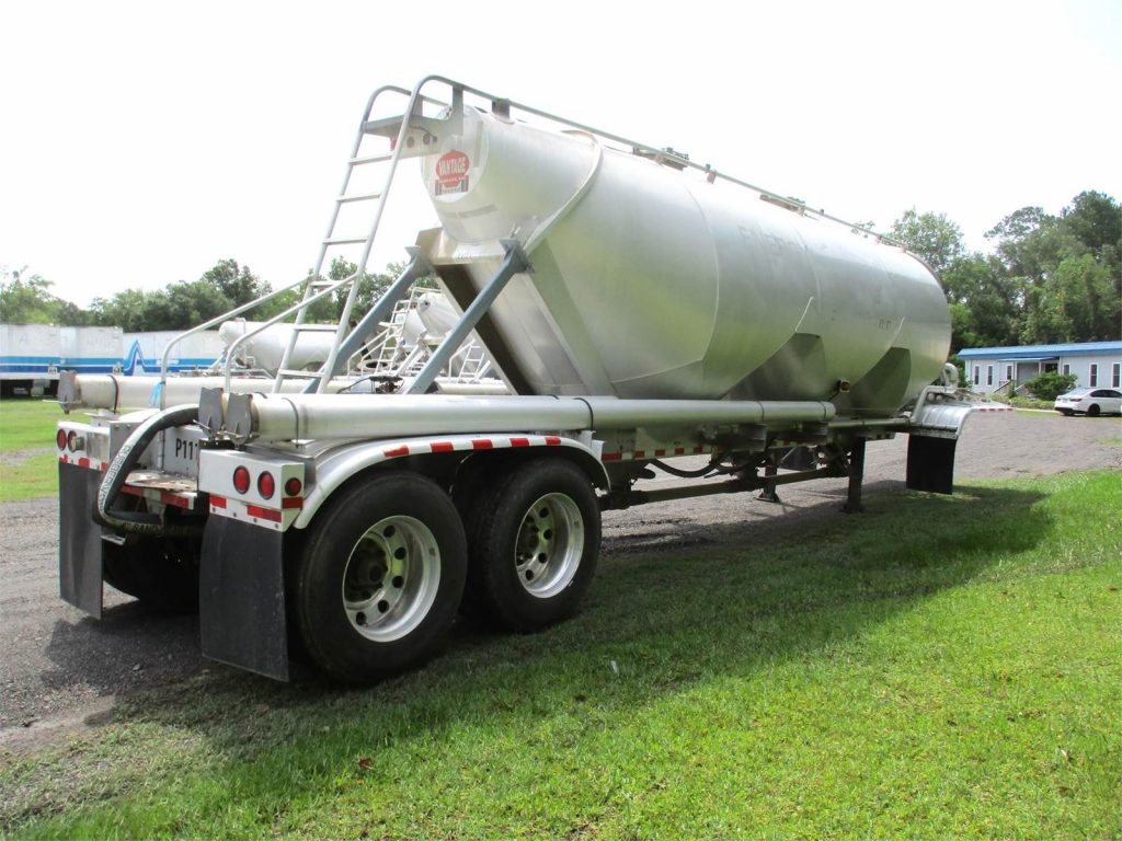 2011 Vantage ALUMINUM 1000 CUBIC FT PNEUMATIC TANKER - HandshakeFleet
