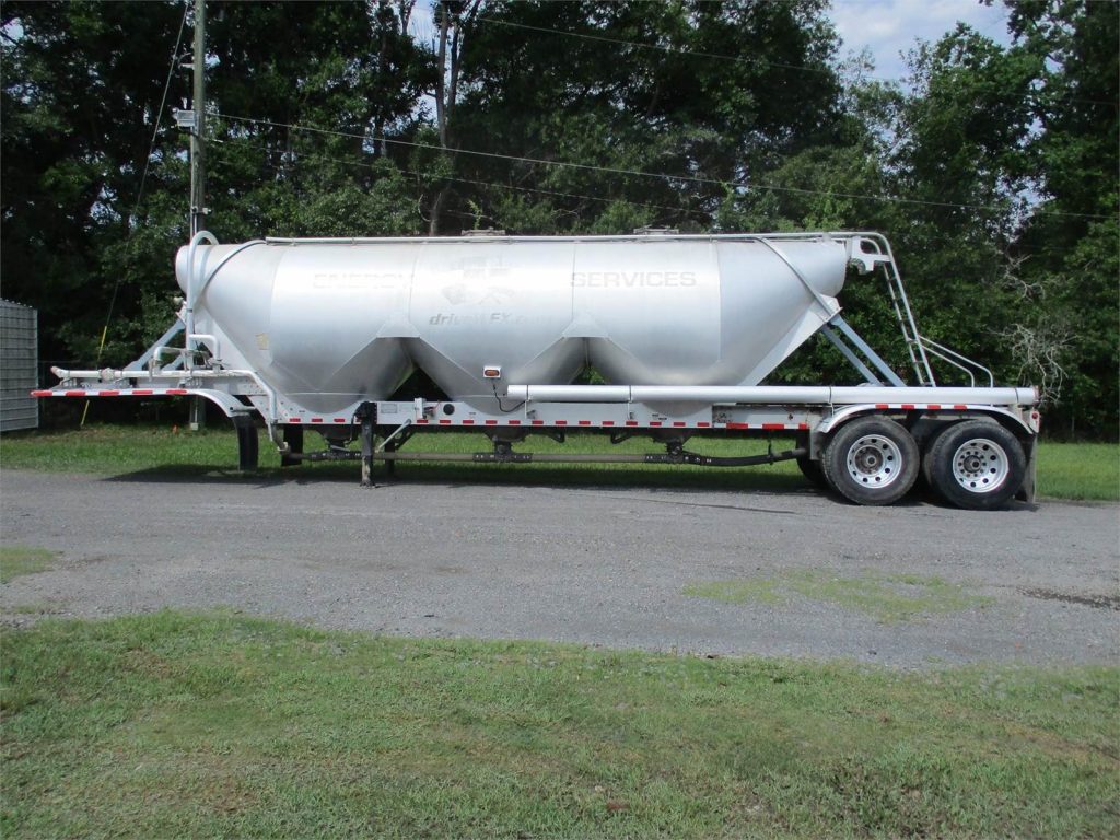 2011 Vantage ALUMINUM 1000 CUBIC FT PNEUMATIC TANKER - HandshakeFleet