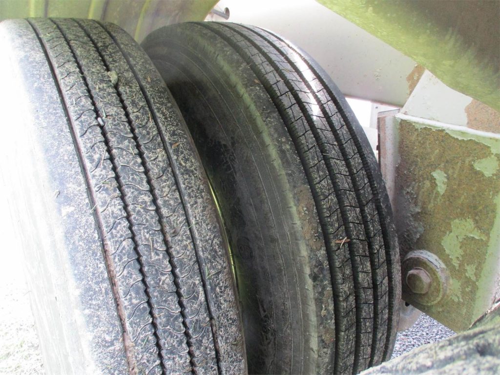 2011 Vantage ALUMINUM 1000 CUBIC FT PNEUMATIC TANKER - HandshakeFleet