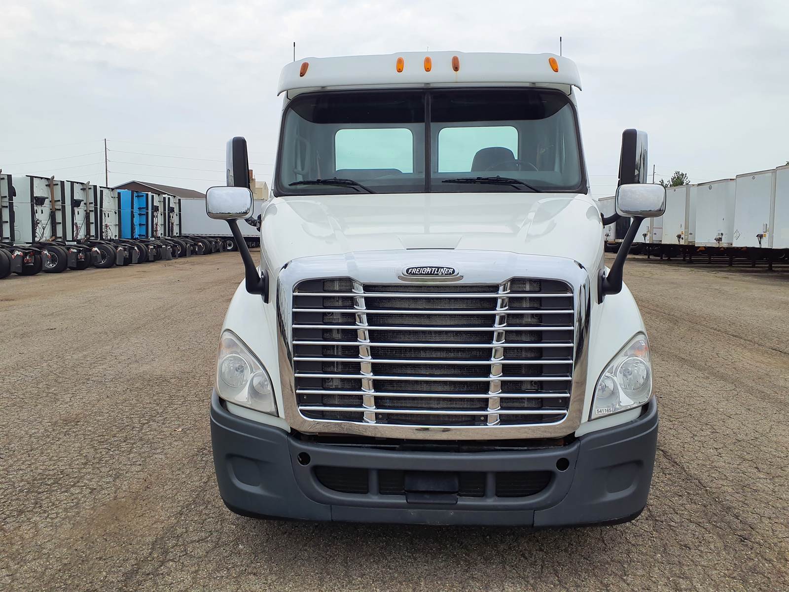 2014 Freightliner Cascadia 113 Single Axle Day Cab Truck - 410HP, 10 ...