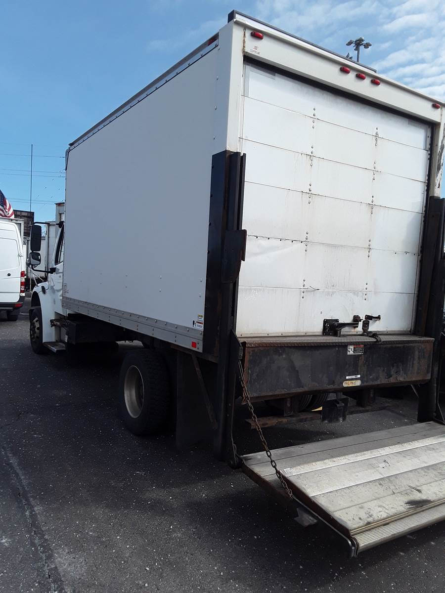 2017 Freightliner M2 106 14 ft Box Truck - 200HP, 9, Roll up Door ...
