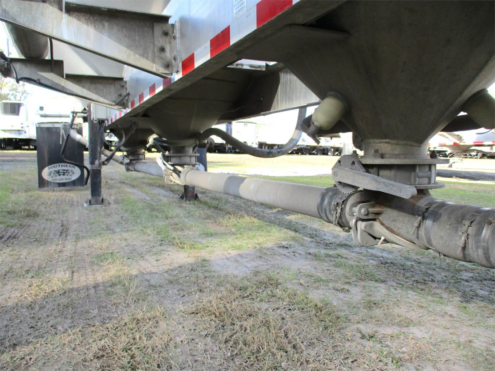 2020 Southern Welding ALUMINUM 1000 CUBIC FT PNEUMATIC TANKER ...