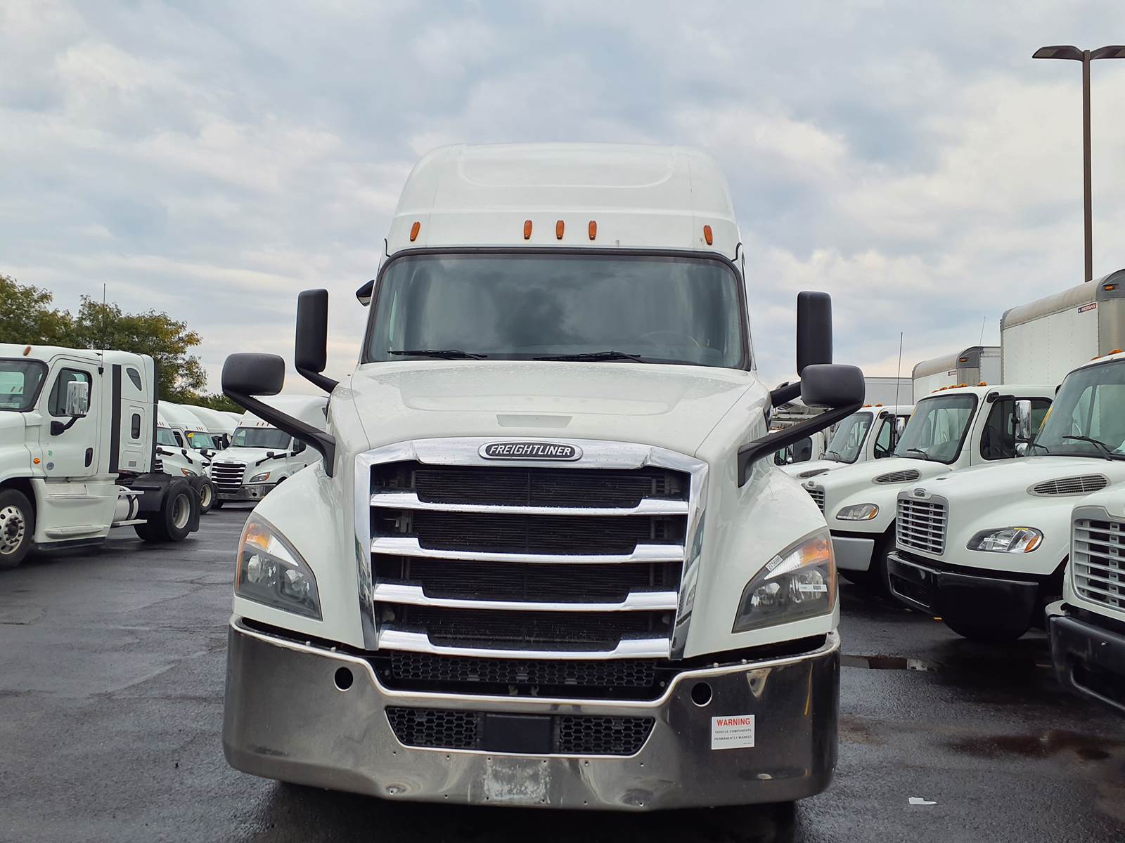 2020 Freightliner Cascadia 126 Sleeper Semi Truck - 72" Condo Sleeper ...