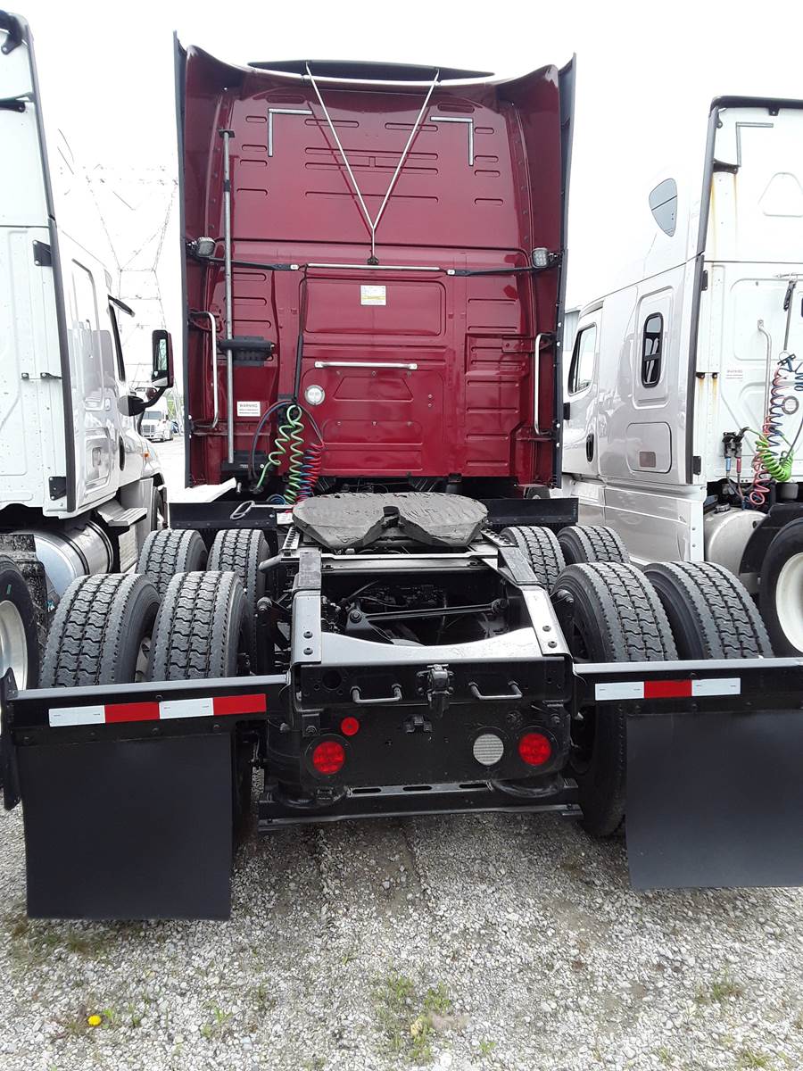 2018 Volvo VNL64T Sleeper Semi Truck - 48" None, 425HP, 12 - HandshakeFleet
