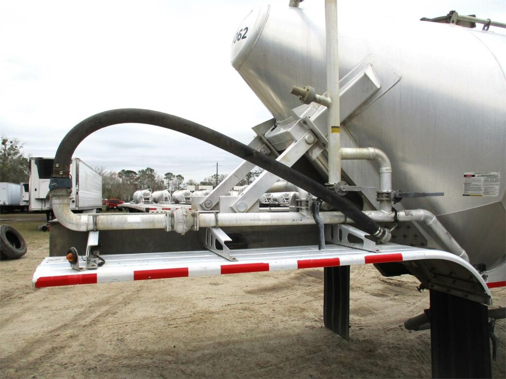 2020 Southern Welding ALUMINUM 1000 CUBIC FT PNEUMATIC TANKER ...