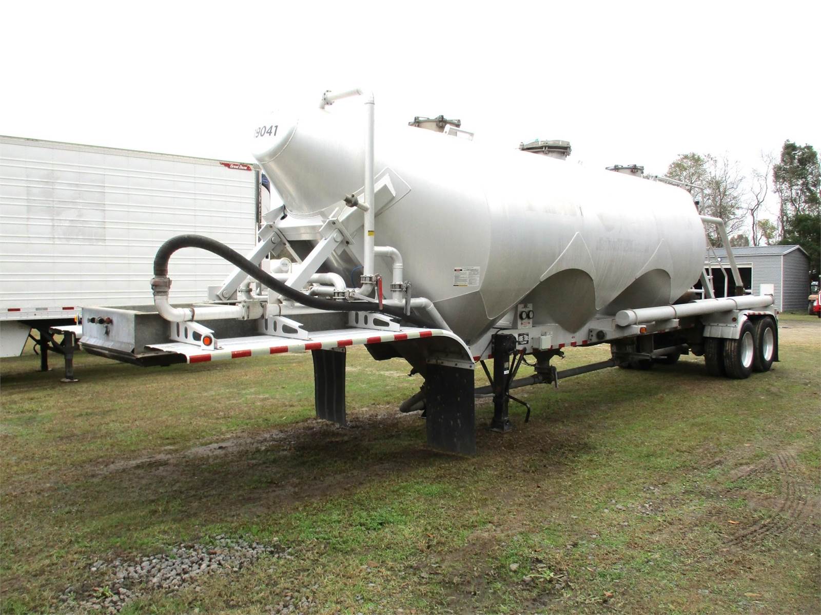 2019 Southern Welding ALUMINUM 1000 CUBIC FT PNEUMATIC TANKER ...