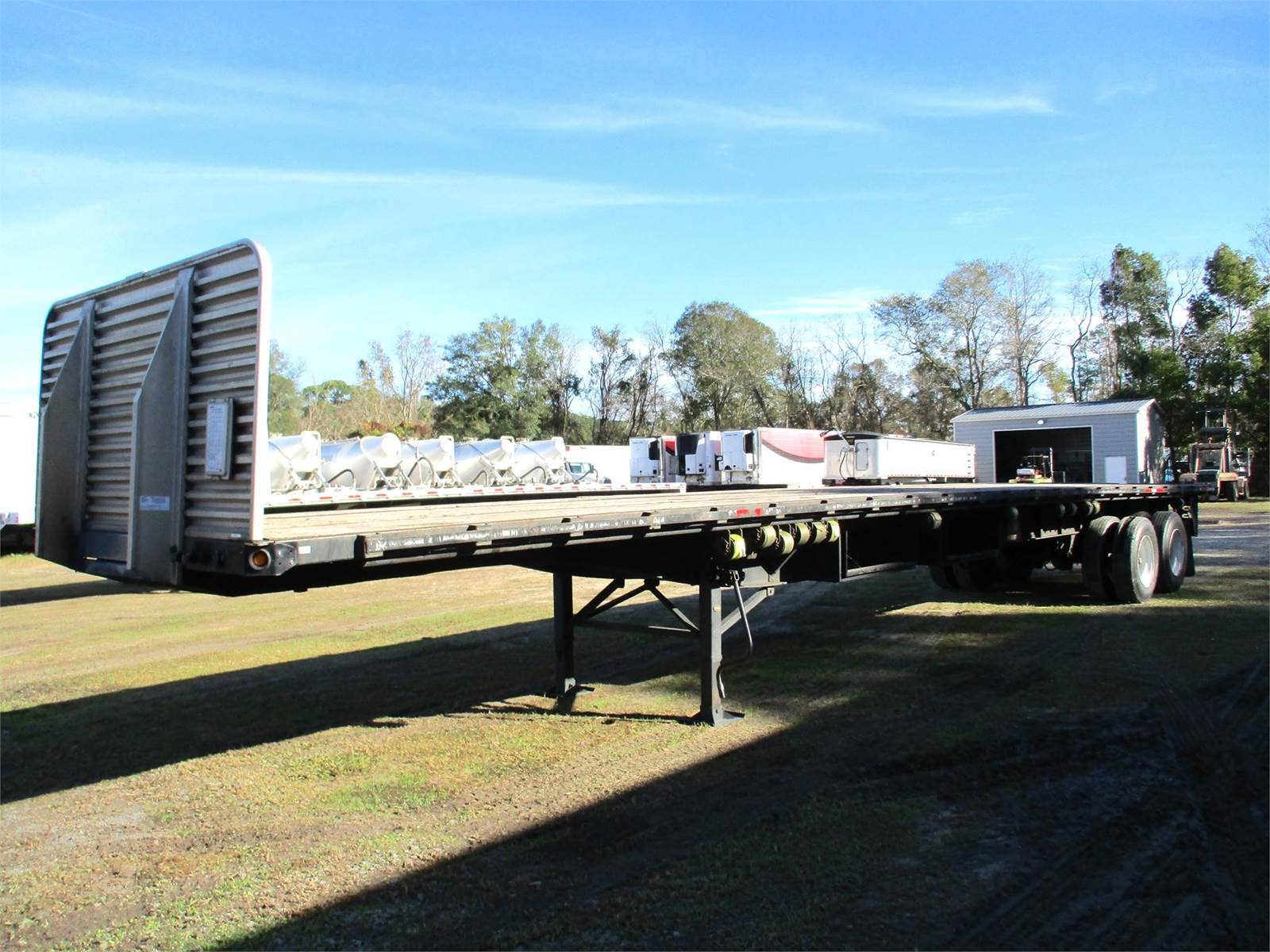2008 UTILITY 48X102 MOFFETT KIT CLOSED SLIDING TANDEM - HandshakeFleet