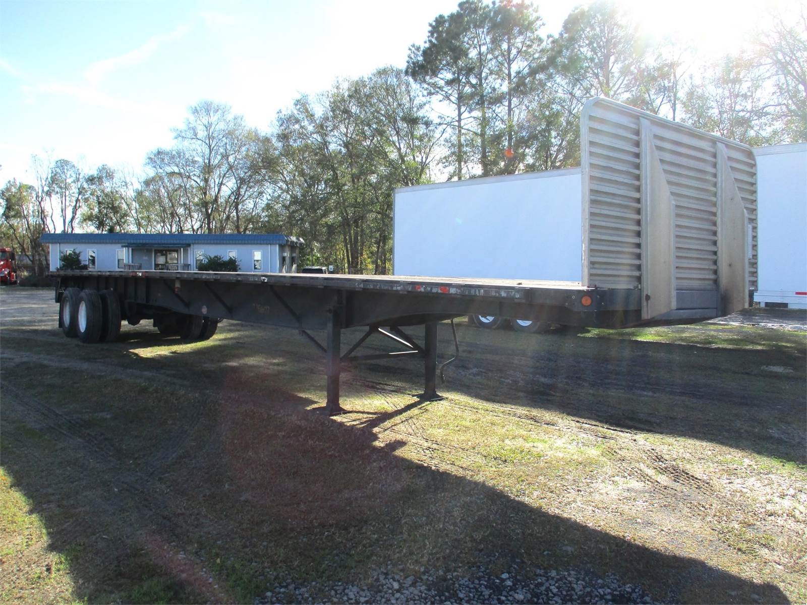 2008 UTILITY 48X102 MOFFETT KIT CLOSED SLIDING TANDEM - HandshakeFleet