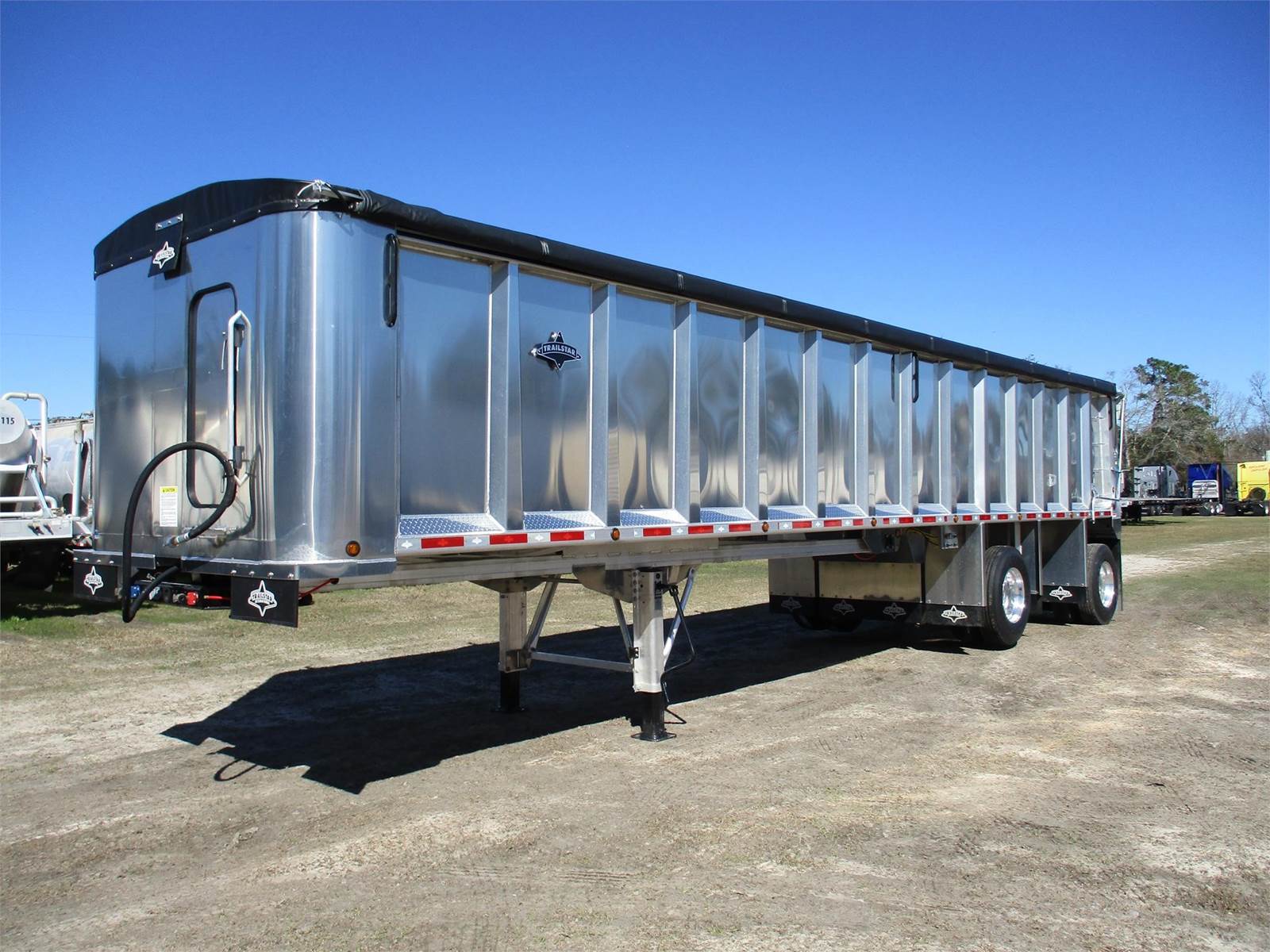 2025 Trailstar AVAILABLE NOW 40X102X66 FRAMELESS SPREAD AXLE ...