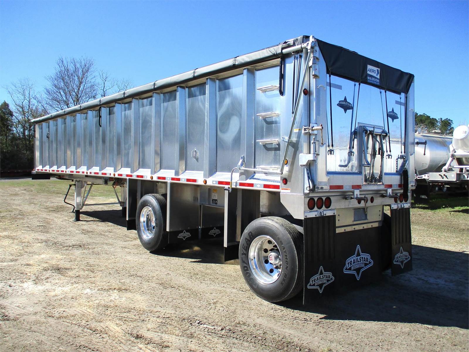 2025 Trailstar AVAILABLE NOW 40X102X66 FRAMELESS SPREAD AXLE ...