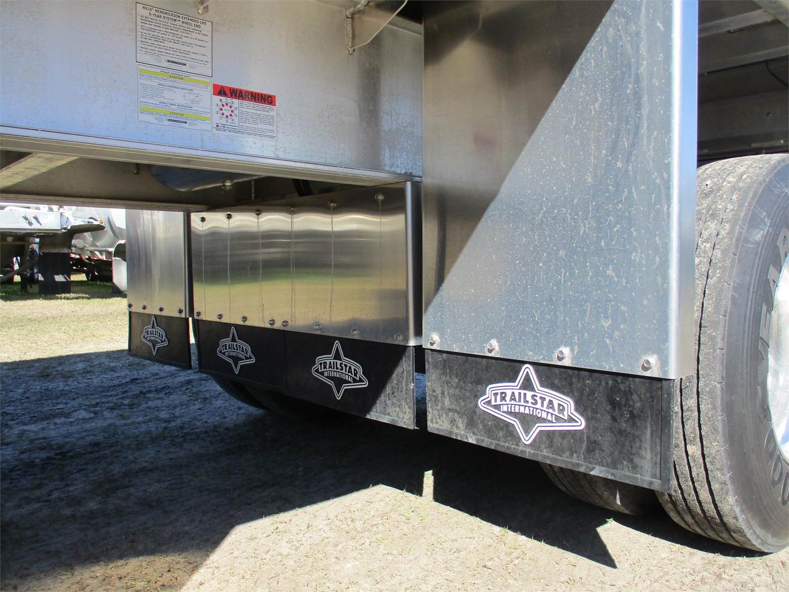 2025 Trailstar AVAILABLE NOW 40X102X66 FRAMELESS SPREAD AXLE ...