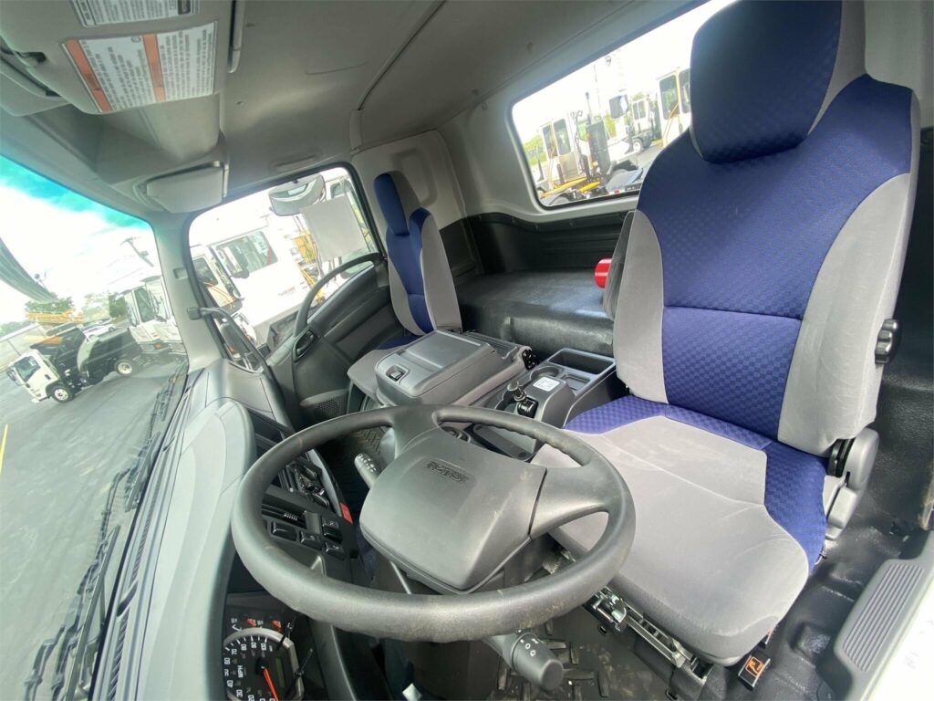 2025 Isuzu FTR - HandshakeFleet