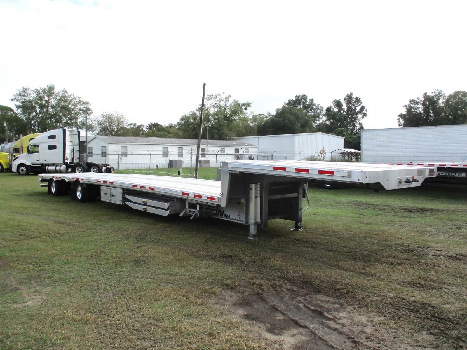 2023 Benson 53 FT HD RAMP KIT, 17.5 RIMS WITH REAR SLIDING AXL - HandshakeFleet